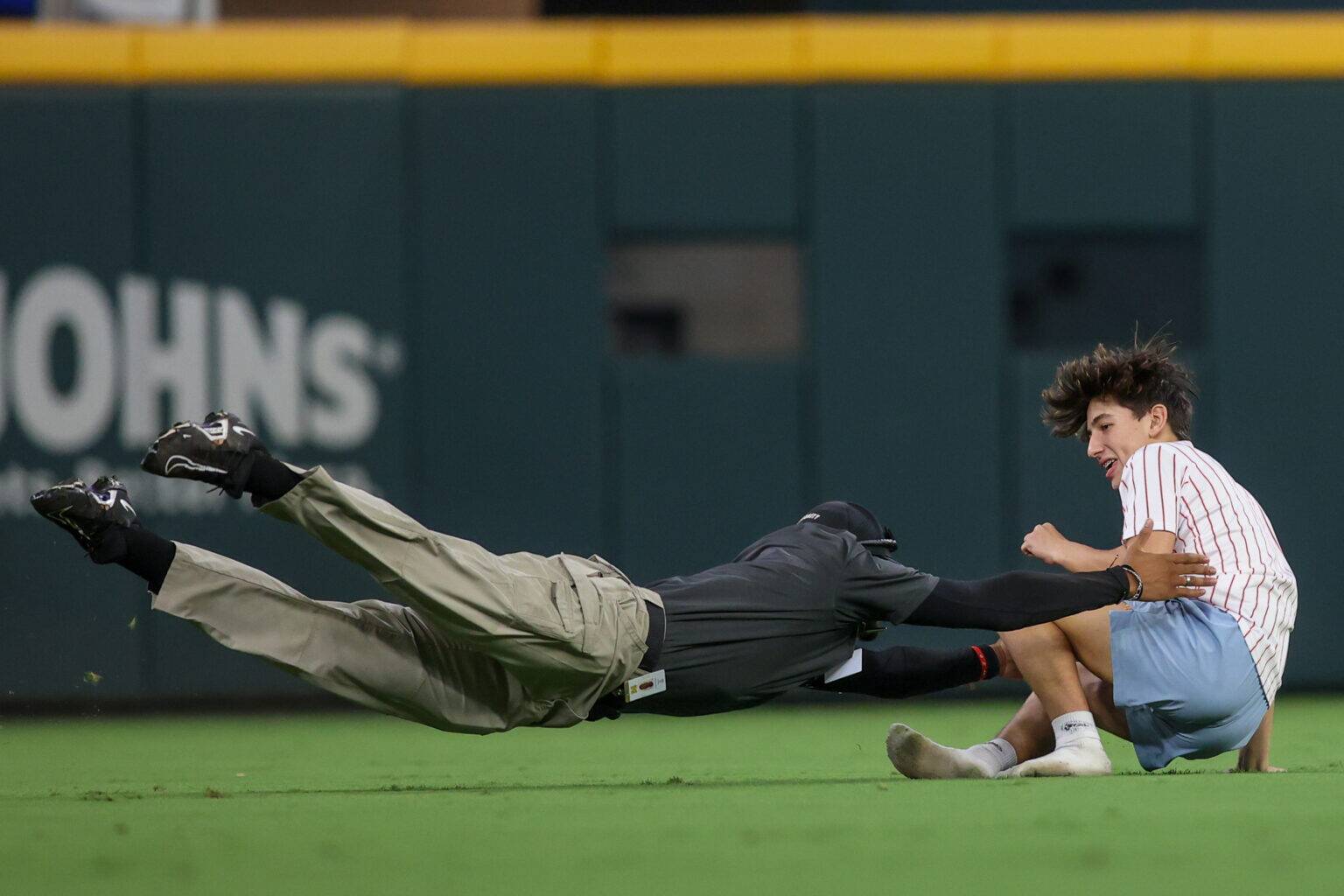 16 of Baseball’s Funniest & Most Embarassing Fails - ATL Braves Country